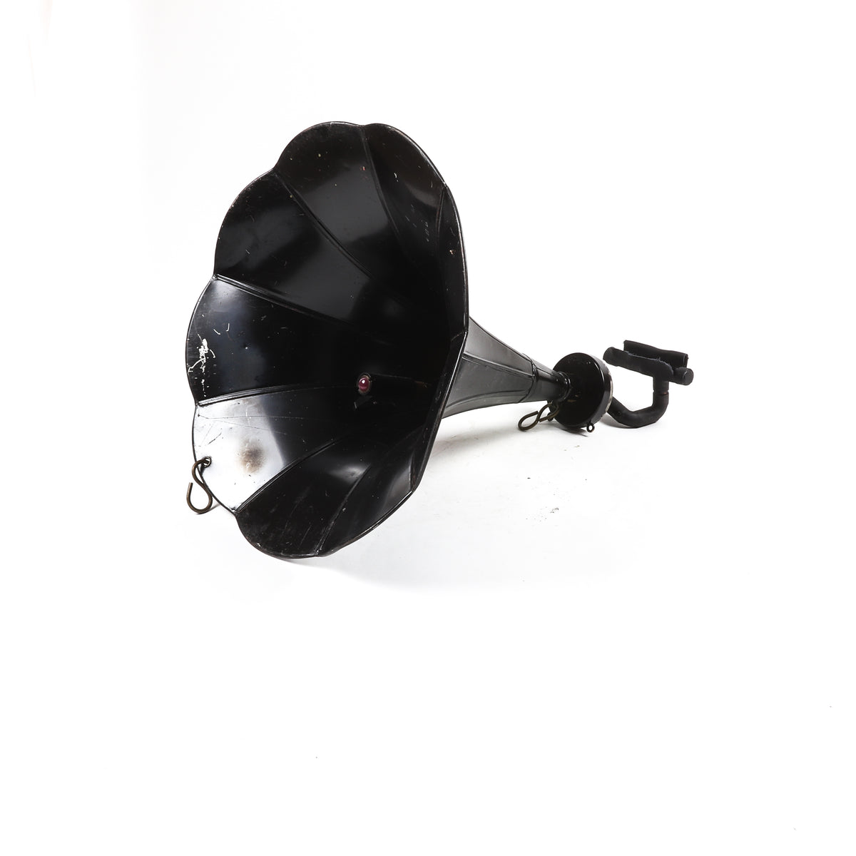 The Enunciator – iHorns